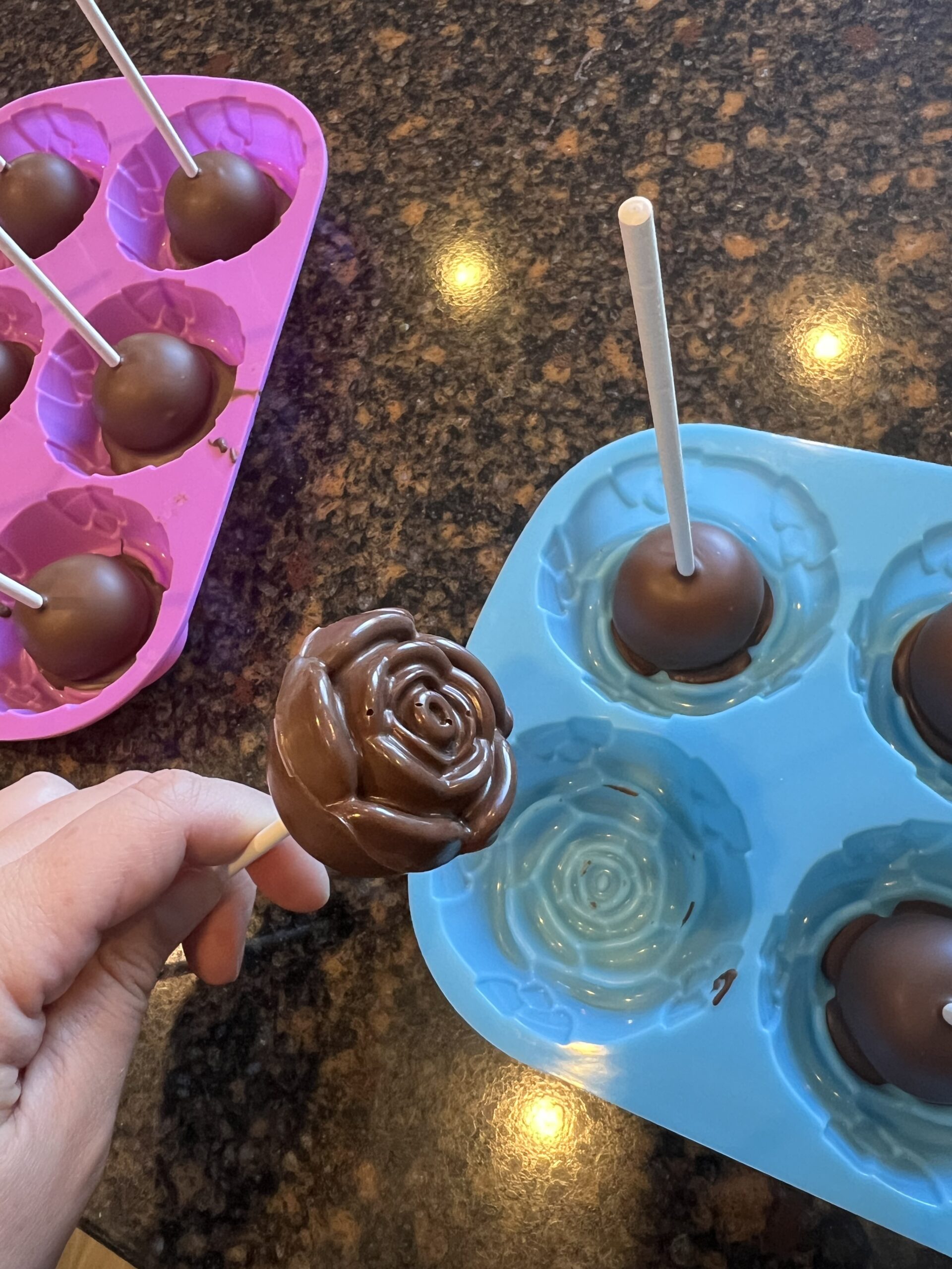 So Easy Cake Pop Roses – HCP